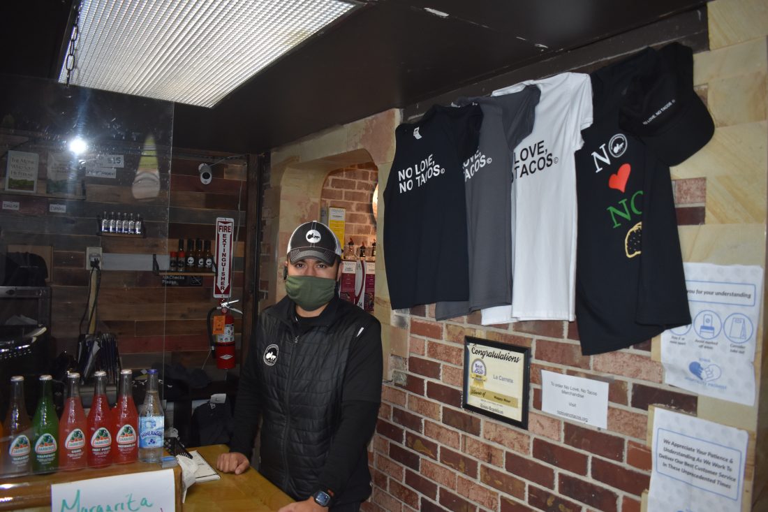 ‘No love no tacos’ sign draws national praise for restaurant | News ...